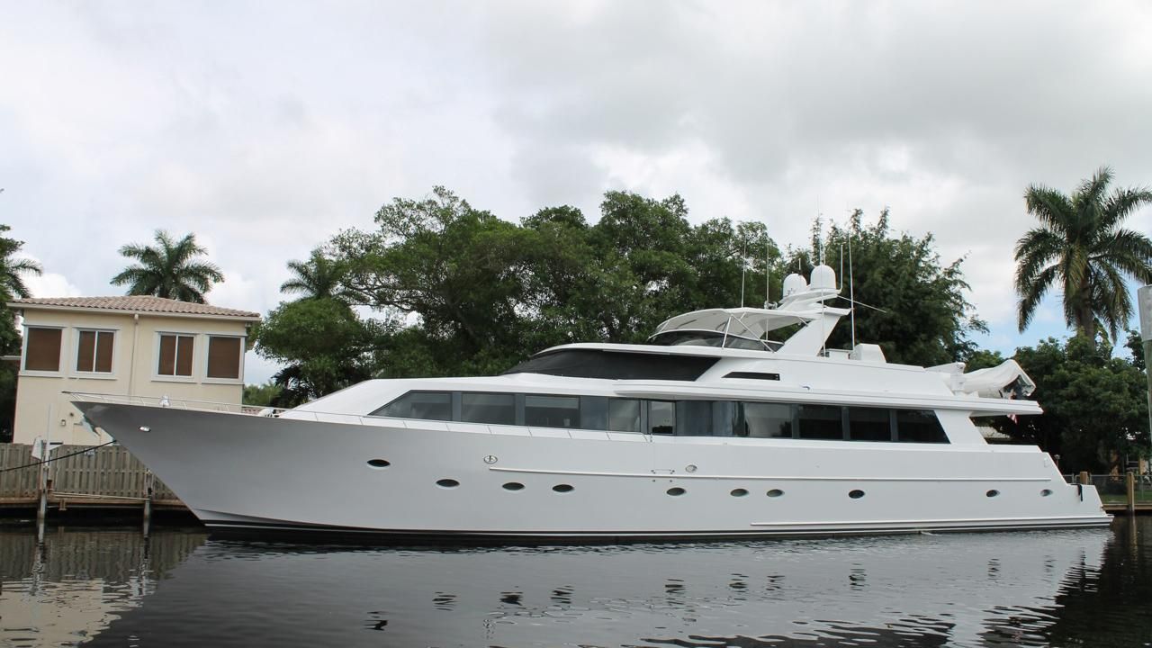 Aqua Kat yacht (Westship, 32.31m, 1996)